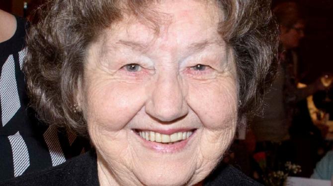 Almost 60 years on, Betty and Billy are still madly in love! - Photo 1 ...